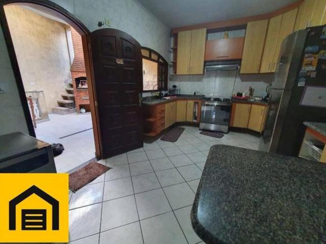 Sobrado com 3 dormitórios à venda, 298 m² por R$ 639.000,00 Vila Independência Mauá/SP