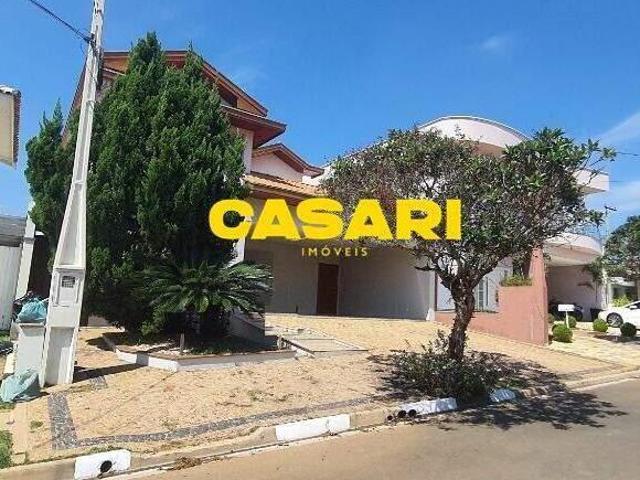 Sobrado com 3 dormitórios à venda, 290 m² Residencial Flamboyant Cerquilho/SP
