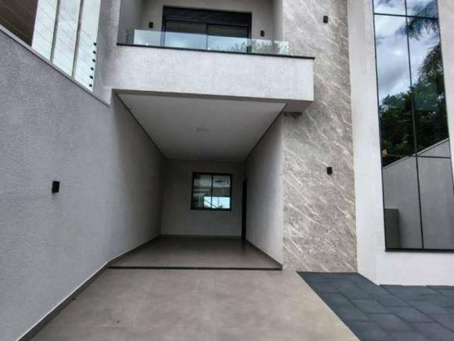 Sobrado com 3 dormitórios à venda, 330 m² por R$ 2.000.000,00 Maria Luiza Cascavel/PR
