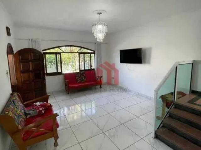 Sobrado com 3 dormitórios à venda, 300 m² por R$ 500.000,00 Catiapoã São Vicente/SP