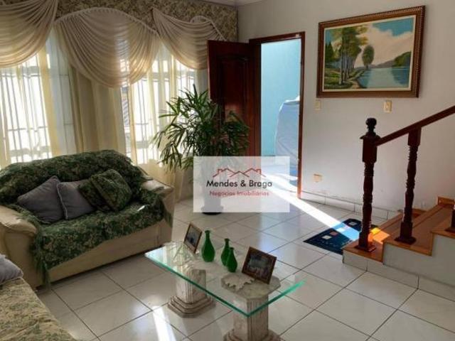 Sobrado com 3 dormitórios à venda, 300 m² por R$ 565.000,00 Jardim Robru São Paulo/SP