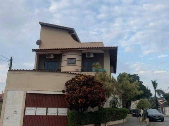 Sobrado com 3 dormitórios à venda, 300 m² por R$ 730.000,00 Wanel Ville I Sorocaba/SP