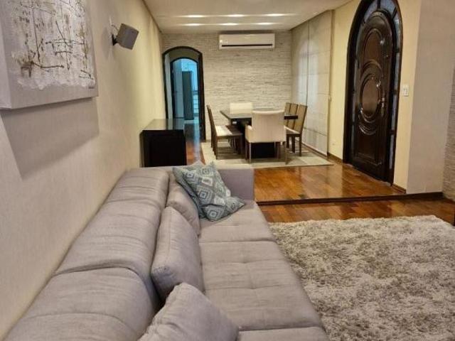 Sobrado com 3 dormitórios à venda, 300 m² por R$ 960.000,00 Vila Alto de Santo André Santo André