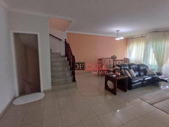 Sobrado com 3 dormitórios à venda, 301 m² por R$ 1.380.000,00 Vila Carrão São Paulo/SP