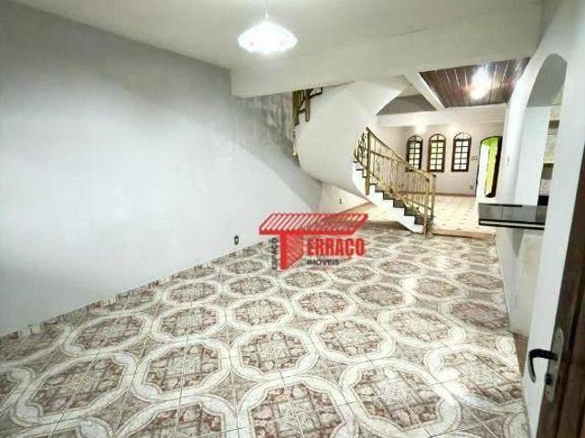 Sobrado com 3 dormitórios à venda, 315 m² por R$ 899.000,00 Vila Vitória Santo André/SP