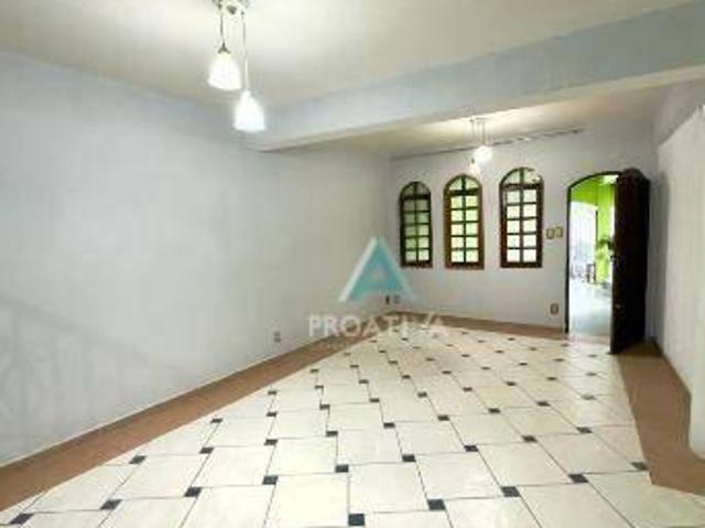 Sobrado com 3 dormitórios à venda, 315 m² Vila Vitória Santo André/SP