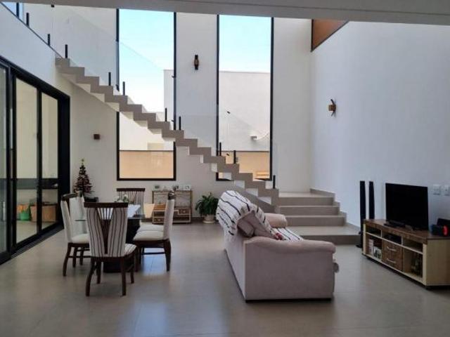 Sobrado com 3 dormitórios à venda, 318 m² por R$ 2.600.000 Loteamento Vivant Urbanova São José d