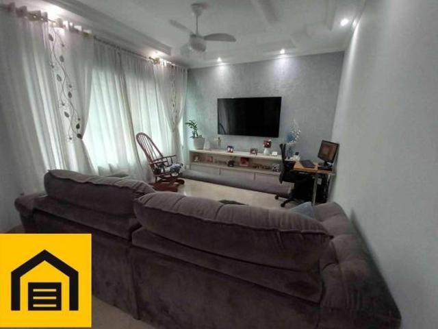 Sobrado com 3 dormitórios à venda, 312 m² por R$ 1.350.000,00 Parque São Vicente Mauá/SP