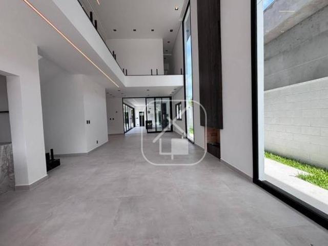 Sobrado com 3 dormitórios à venda, 320 m² por R$ 3.500.000,00 Condomínio Residencial Águas do Para