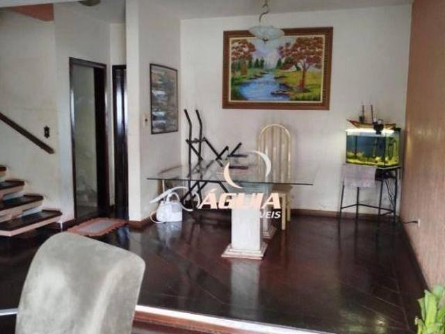 Sobrado com 3 dormitórios à venda, 320 m² por R$ 900.000,00 Vila Camilópolis Santo André/SP