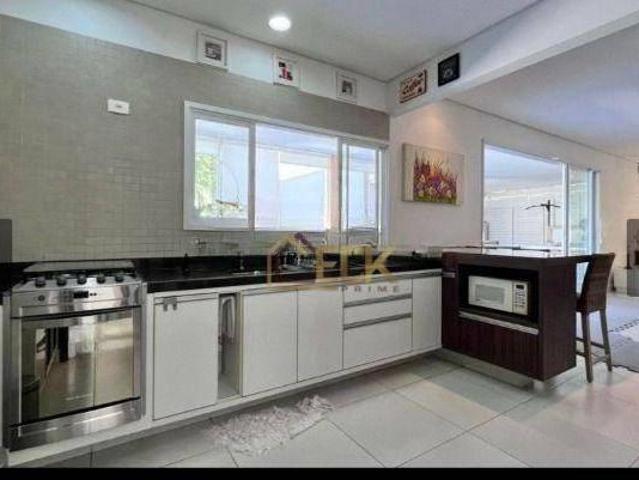 Sobrado com 3 dormitórios à venda, 322 m² por R$ 1.680.000 Campos do Conde II Versailles Trememb