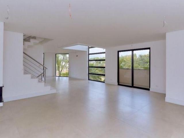 Sobrado com 3 dormitórios à venda, 322 m² por R$ 1.742.438,00 Santo Inácio Curitiba/PR