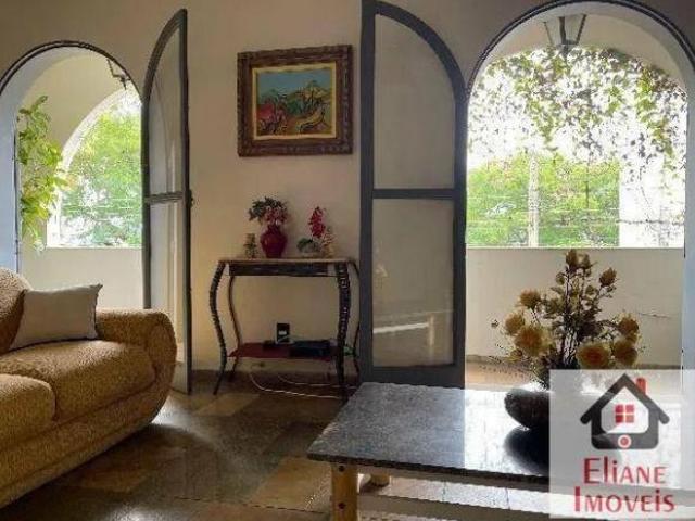 Sobrado com 3 dormitórios à venda, 322 m² por R$ 940.000,00 Vila Nogueira Campinas/SP