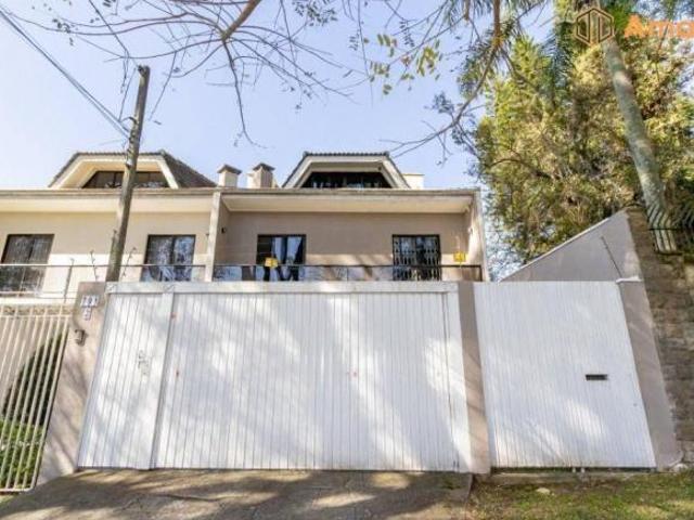 Sobrado com 3 dormitórios à venda, 330 m² por R$ 1.495.000,00 Água Verde Curitiba/PR