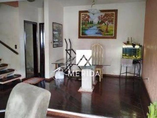 Sobrado com 3 dormitórios à venda, 330 m² por R$ 850.000,00 Vila Camilópolis Santo André/SP