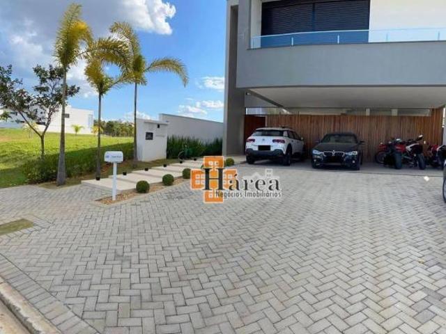 Sobrado com 3 dormitórios à venda, 340 m² por R$ 3.750.000,00 Alphaville Nova Esplanada Votorant