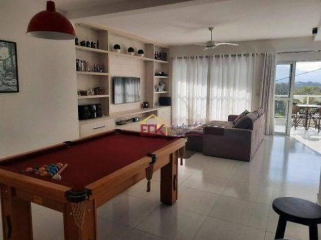 Sobrado com 3 dormitórios à venda, 340 m² por R$ 1.200.000,00 Centro Tremembé/SP