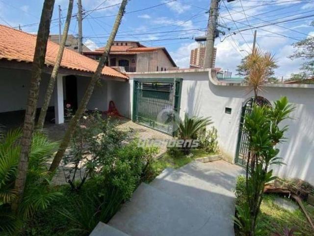 Sobrado com 3 dormitórios à venda, 351 m² por R$ 1.200.000,00 Jardim Pedroso