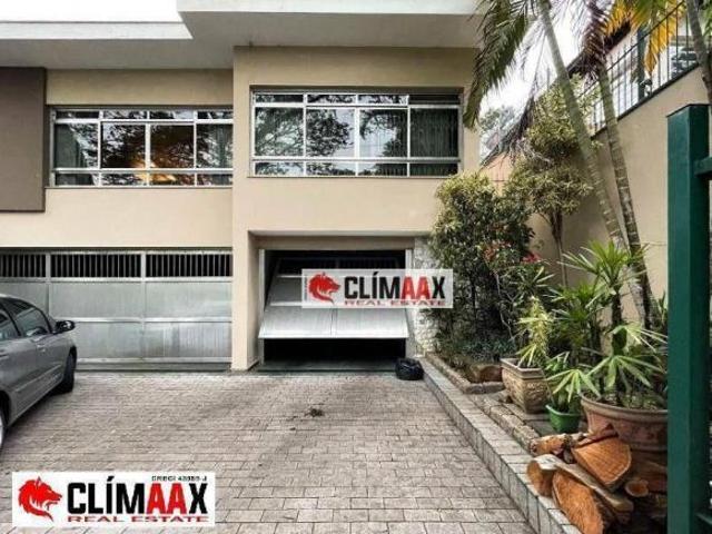 Sobrado em Alto da Lapa com 352m², 3 dorm suíte e 720m² de terreno Zona Oeste SP