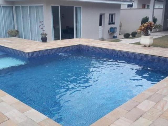 Sobrado com 3 dormitórios à venda, 364 m² por R$ 2.300.000,00 Colonial Village Pindamonhangaba/S