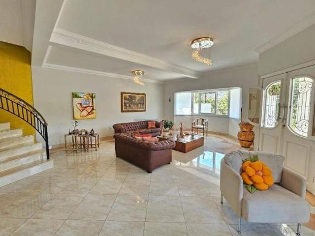 Sobrado com 3 dormitórios à venda, 375 m² por R$ 1.900.000,00 Aruã Mogi das Cruzes/SP