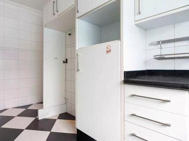 Sobrado com 3 dormitórios à venda, 380 m² por R$ 750.000,00 Itaquera São Paulo/SP