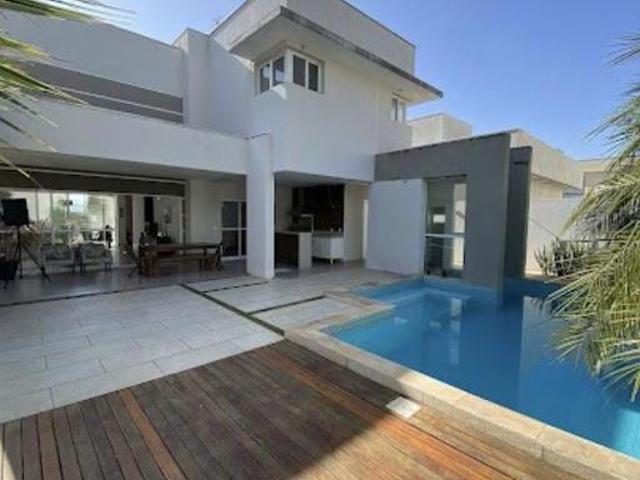 Sobrado com 3 dormitórios à venda, 390 m² por R$ 2.500.000,00 Condomínio Residencial Jaguary São