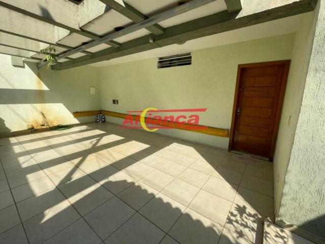 Sobrado com 3 dormitórios à venda, 400 m² SO0399