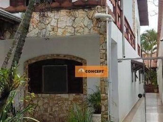 Sobrado com 3 dormitórios à venda, 424 m² por R$ 1.000.000,00 Jardim Nova Poá Poá/SP