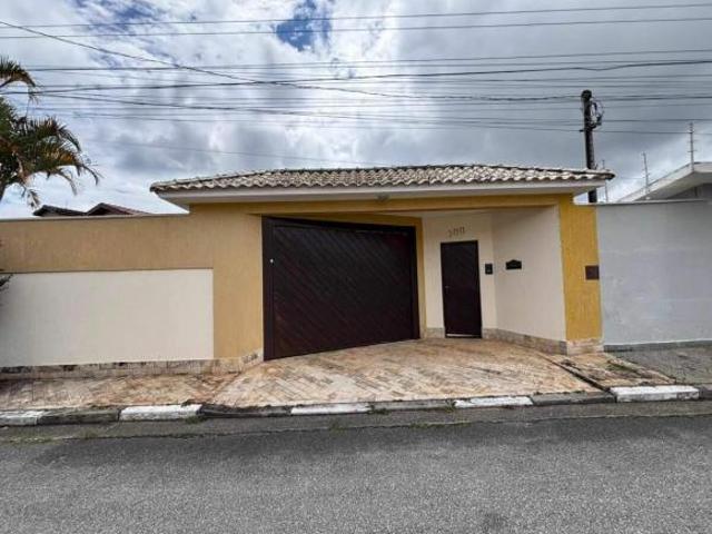 Sobrado com 3 dormitórios à venda, 435 m² por R$ 1.990.000,00 Itapema Guararema/SP