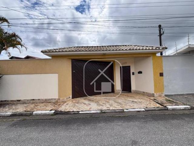 Sobrado com 3 dormitórios à venda, 435 m² por R$ 1.990.000,00 Itapema Guararema/SP