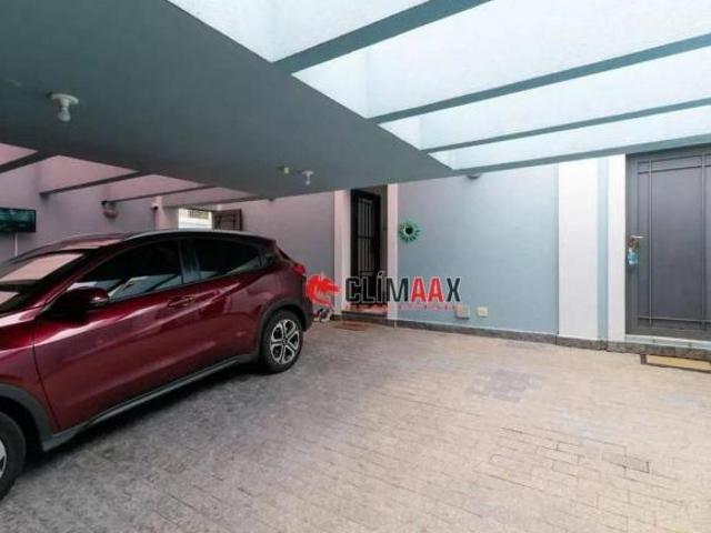 Sobrado em Vila Madalena com 446m², 3 dorm 4 vagas e 440m² de terreno Zona Oeste SP