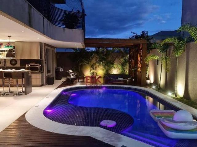 Sobrado com 3 dormitórios à venda, 490 m² por R$ 3.500.000,00 Condomínio Terras de San Marco Tau