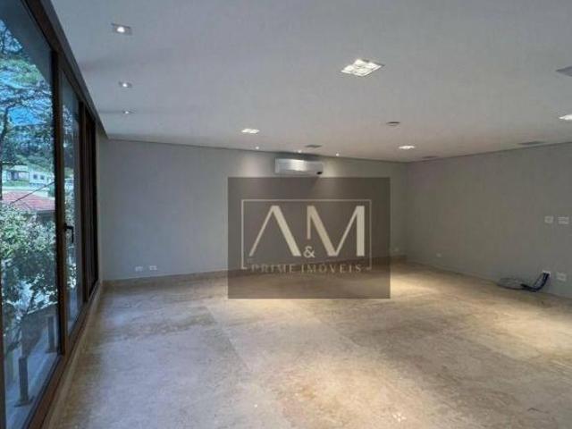 Sobrado com 3 dormitórios à venda, 583 m² por R$ 5.900.000 Pacaembu