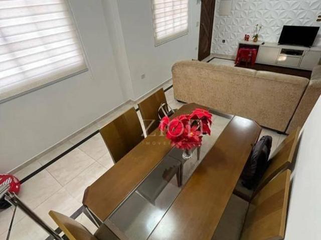 Sobrado com 3 dormitórios à venda, 84 m² por R$ 549.000 Jardim Lallo São Paulo/SP