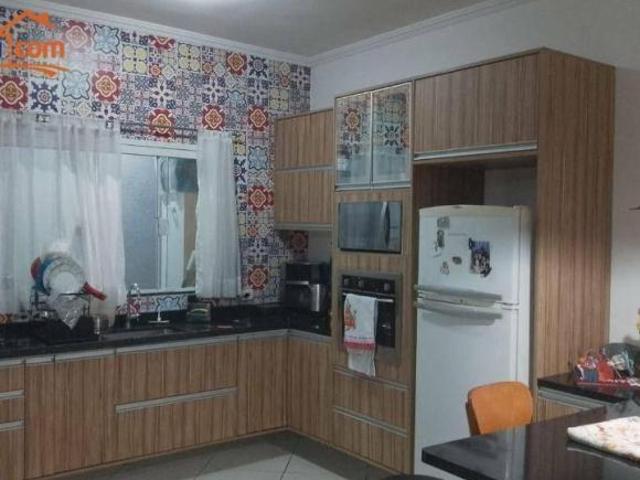 Sobrado com 3 dormitórios à venda, 90 m² por R$ 750.000 Villa Branca Jacareí/SP