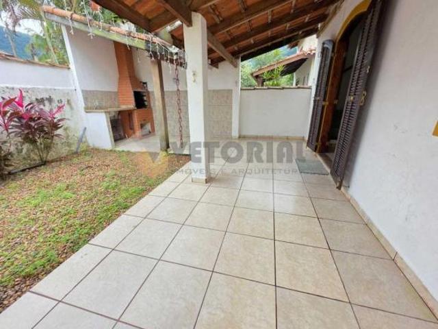 Sobrado com 3 dormitórios à venda, 92 m² por R$ 900.000 Barequeçaba São Sebastião/SP
