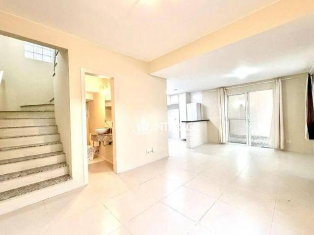 Sobrado com 3 dormitórios à venda, 93 m² por R$ 615.000,00 Capão Raso Curitiba/PR