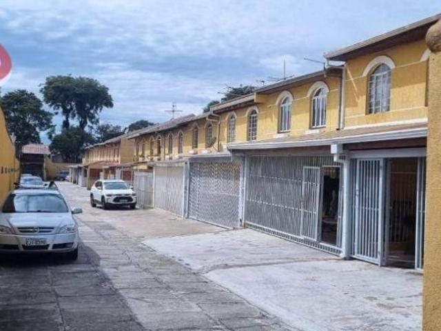 Sobrado com 3 dormitórios à venda, 94 m² por R$ 720.000,00 Boqueirão Curitiba/PR