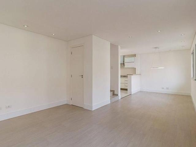 Sobrado com 3 dormitórios à venda, 94 m² por R$ 830.000,00 Barreirinha Curitiba/PR