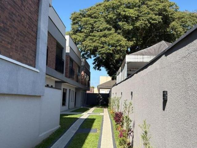Sobrado com 3 dormitórios à venda, 98 m² por R$ 700.000,00 São Braz Curitib