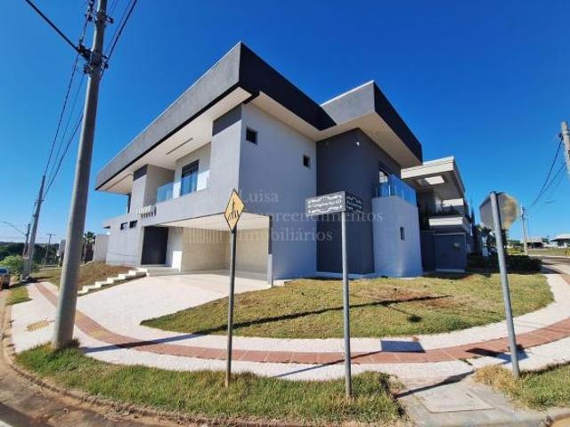 Sobrado com 3 dormitórios à venda, DAMHA III, CAMPO GRANDE MS