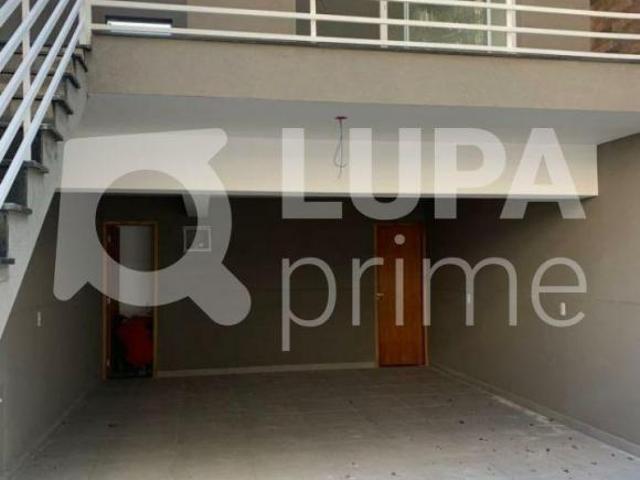 Sobrado com 3 dormitórios à venda em Santana!