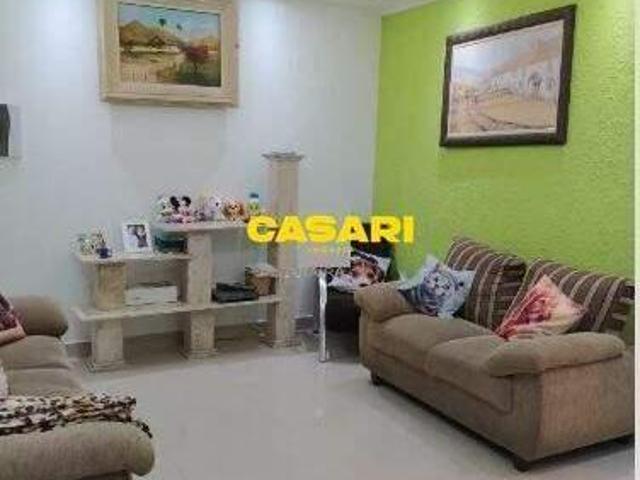 Sobrado com 3 Dormitórios à Venda no Bairro Campestre – 128 m², Suíte, Churrasqueira e 2 Vagas Descr