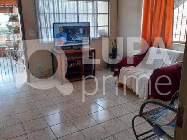 Sobrado com 3 dormitórios à venda no Parque Casa de Pedra!