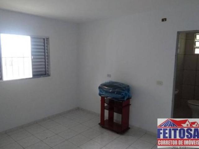 Sobrado com 3 dormitórios à venda por R$ 300.000,00 Jardim Varan Suzano/SP