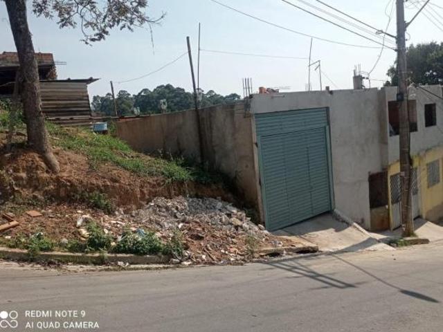 Sobrado com 3 dormitórios à venda por R$ 450.000,00 Cidade Soberana Guarulhos/SP