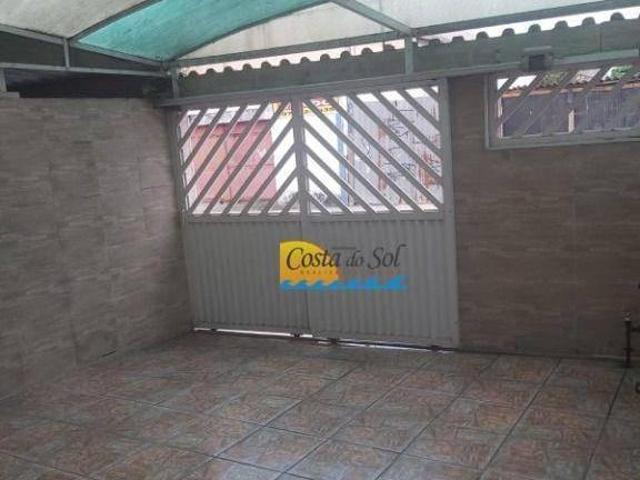 Sobrado com 3 dormitórios à venda por R$ 560.000,00 Vila Cascatinha São Vicente/SP