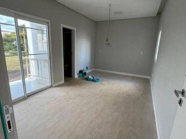 Sobrado com 3 dormitórios à venda, por R$ 750.000 Verona Cascavel/PR