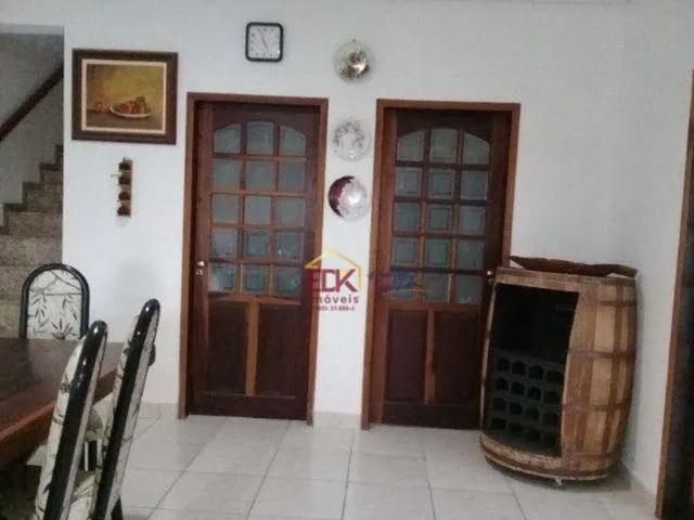 Sobrado com 3 dormitórios à venda por R$ 850.000,00 Vila Suissa Mogi das Cruzes/SP